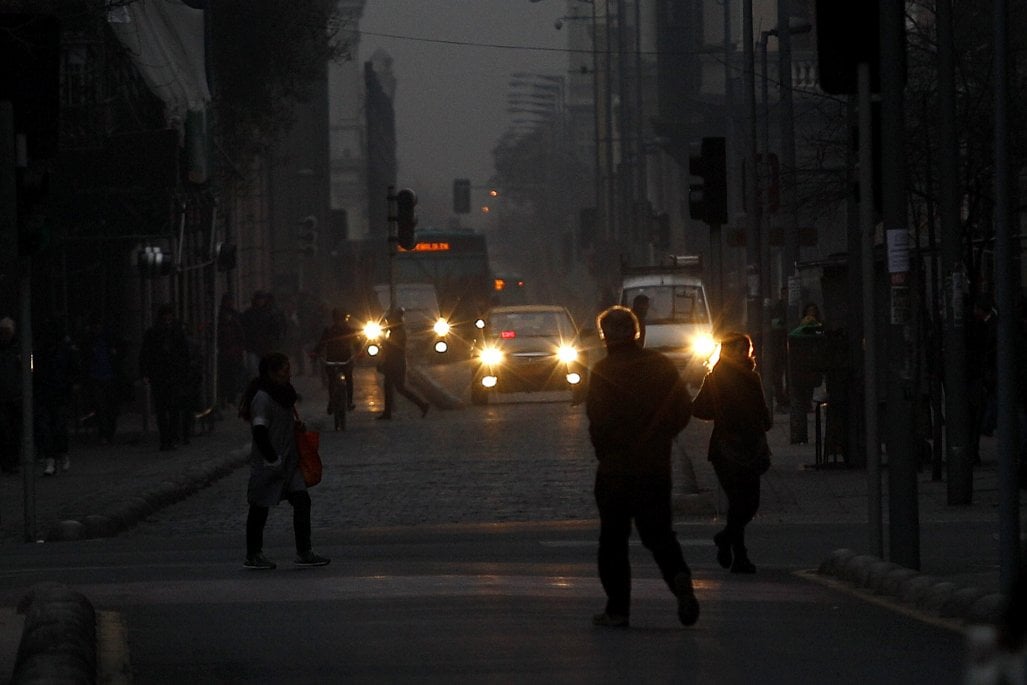 Experto analiza aumento en niveles de esmog en la RM | 24horas