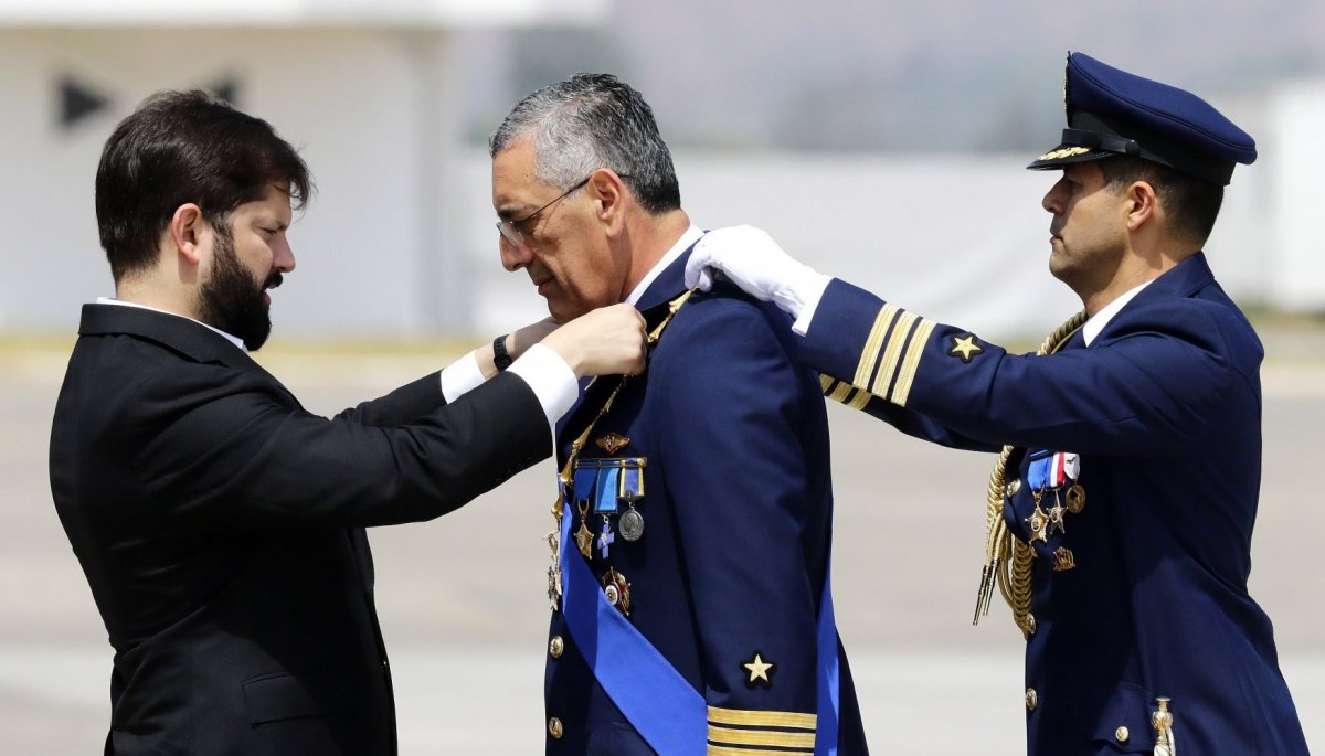 General Hugo Rodríguez asume como nuevo comandante en jefe de la FACh ...