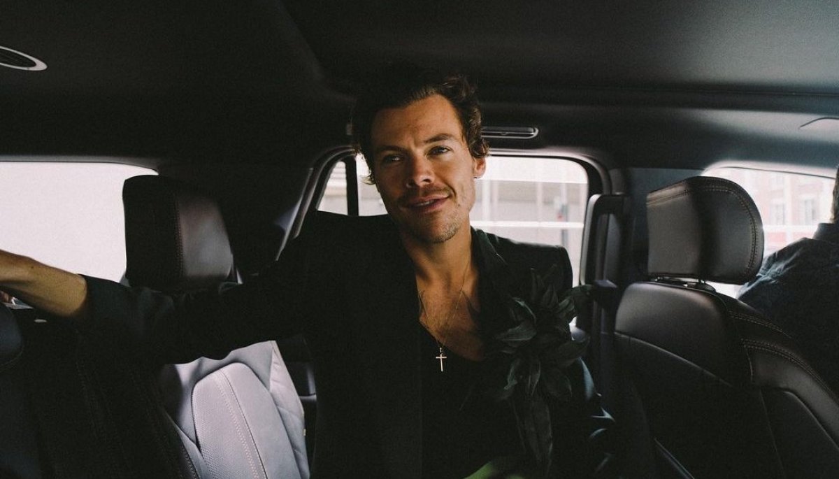 Anuncian refuerzo de buses para concierto de Harry Styles: conoce los ...