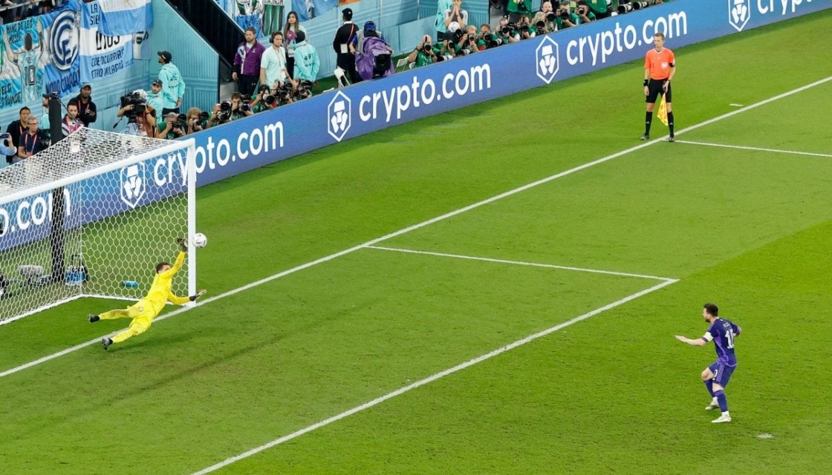 "Están robando": El troleo de medio brasileño tras el penal que erró ...