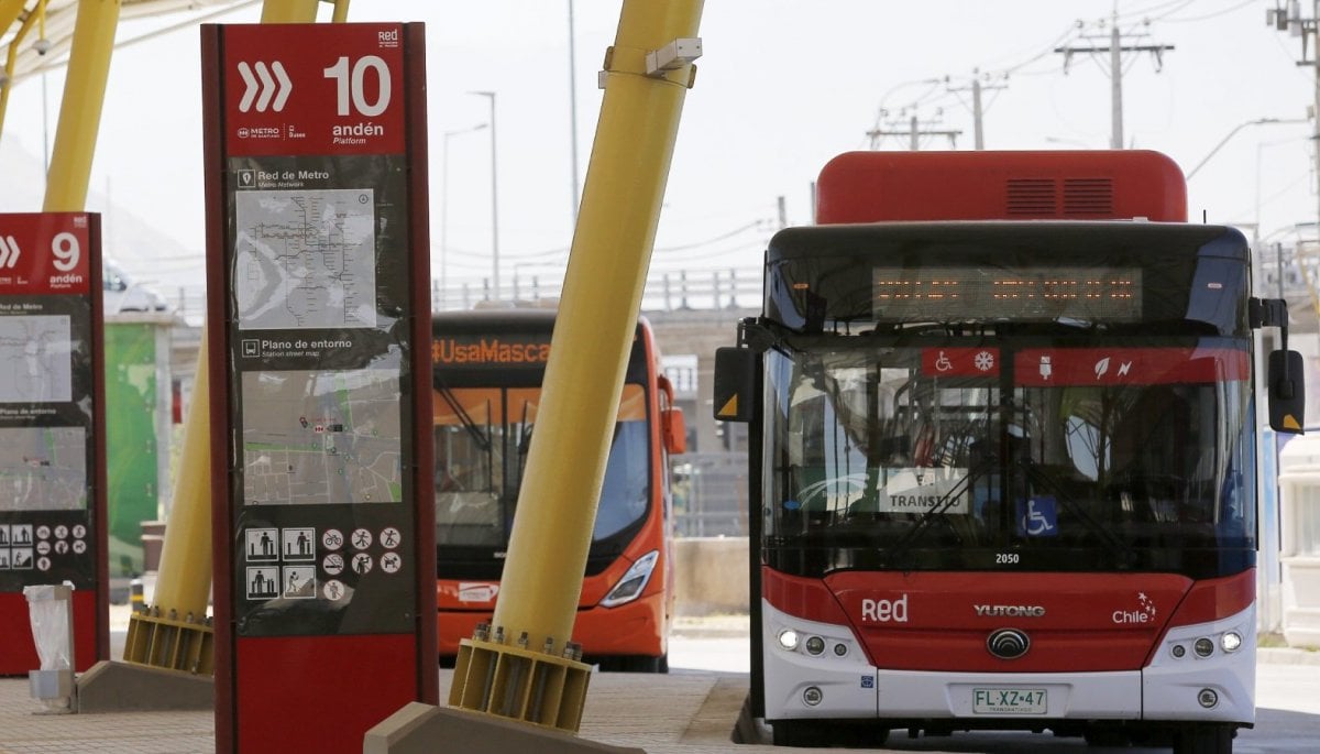 Anuncian nuevos servicios para sistema RED: 1.600 nuevos buses y más de ...