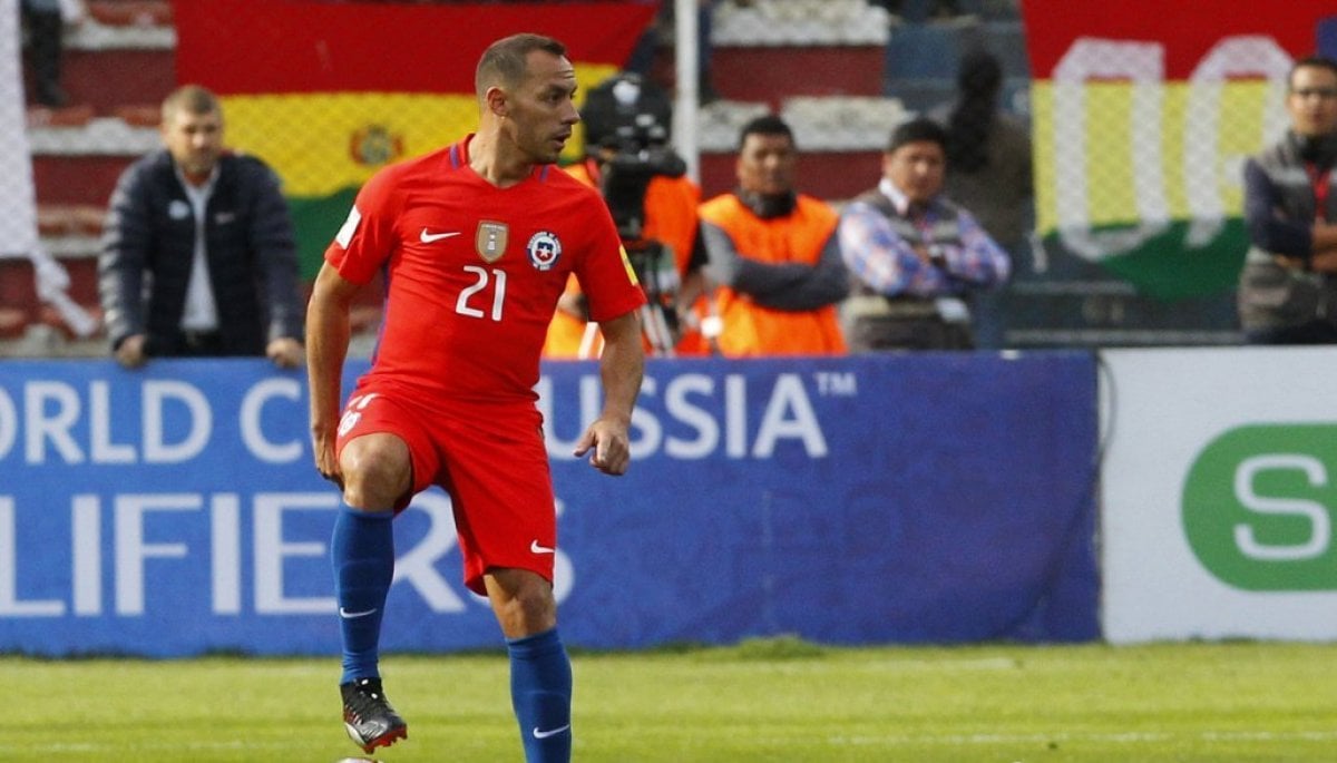 Vuelve a Chile, pero no a la "U": Aseguran que Marcelo Díaz ya tiene nuevo club | 24horas