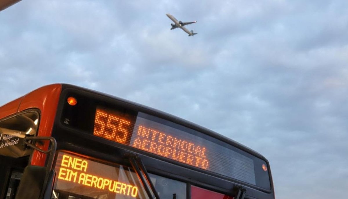 Recorrido de bus 555 al aeropuerto: Cuánto durará y en qué horario ...