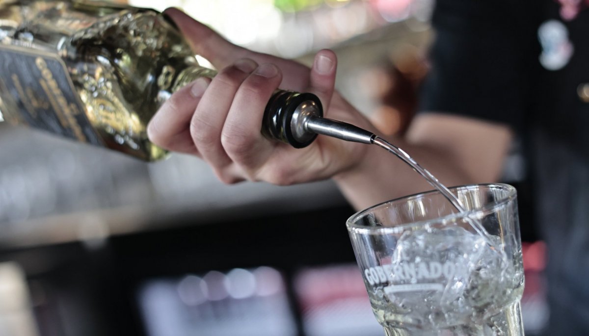Pisco chileno se ubica entre los mejores 50 licores del mundo: superó ...
