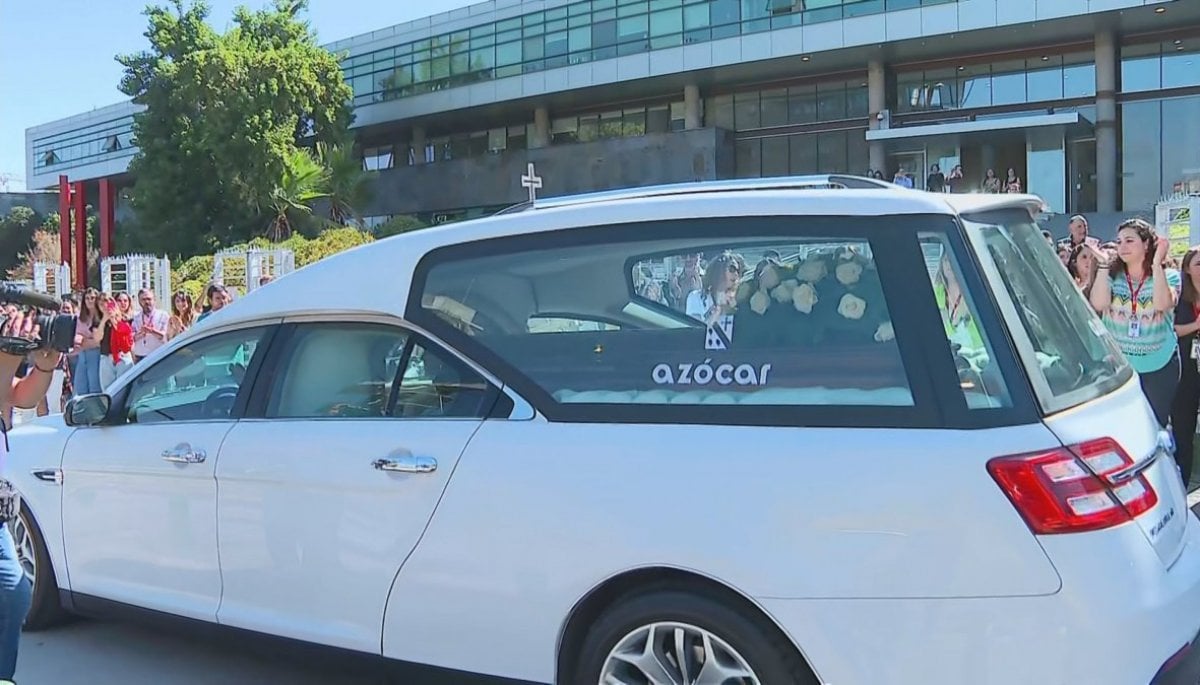 ¡Hasta siempre!: así fue el emotivo adiós a Eduardo Ravani desde TVN ...