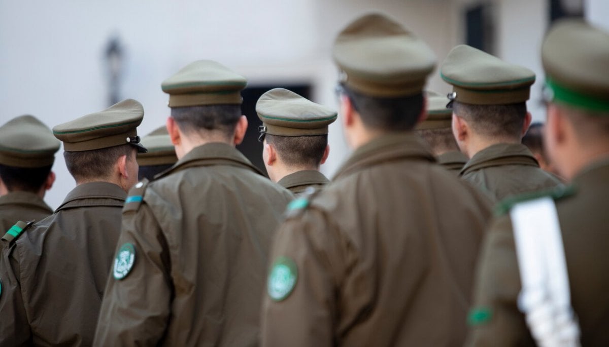 Empleos en Carabineros: cómo postular y cuánto pagan | 24horas