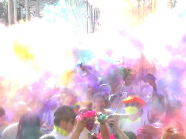 FIESTA DE COLORES | 24horas