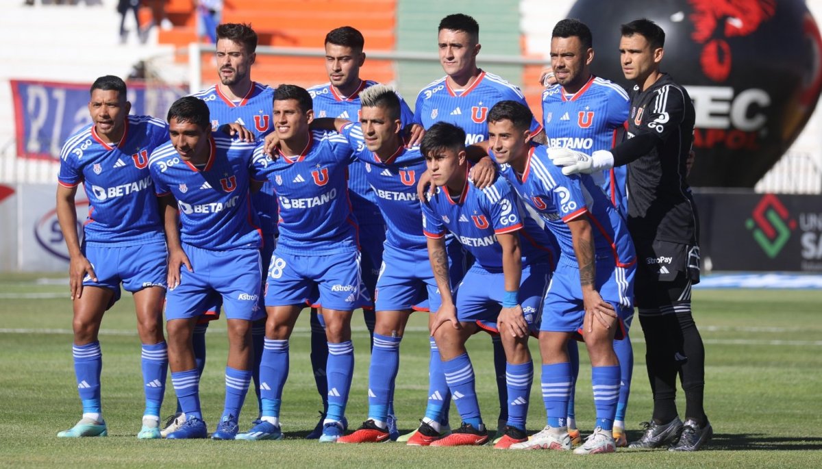 Cambio total: La alineación que prepara Universidad de Chile 2024 con ...