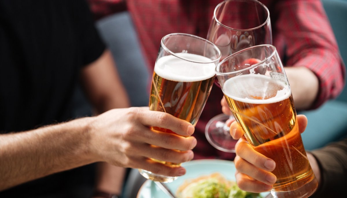 Alcohol en Chile: el 37% empezó a beber antes de los 18 años | 24horas