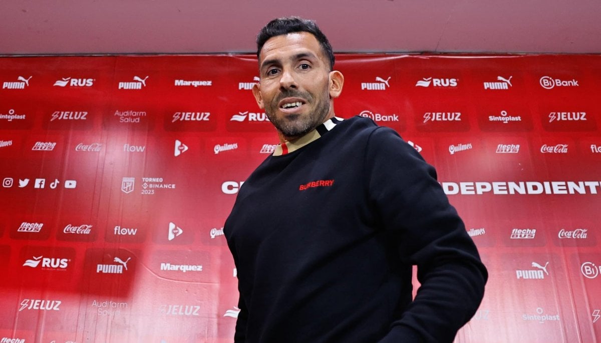 "Es tenido en cuenta": Ex DT de U de Chile es opción para reemplazar a Tevez en Independiente ...