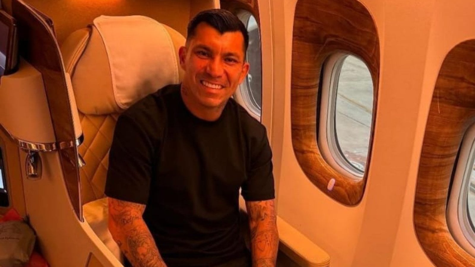 ¡Es oficial! La primera foto de Gary Medel como jugador de Boca Juniors ...