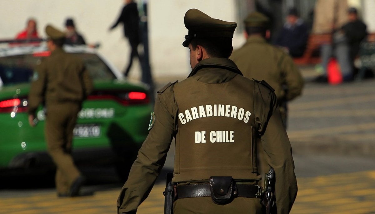 En ocho horas: Carabineros logró la detención de 490 personas a nivel nacional | 24horas