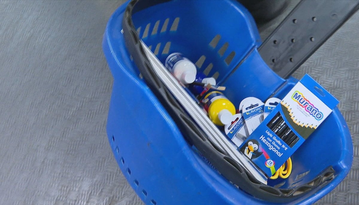 Más de 2 millones de estudiantes sin kits de útiles Junaeb | 24horas