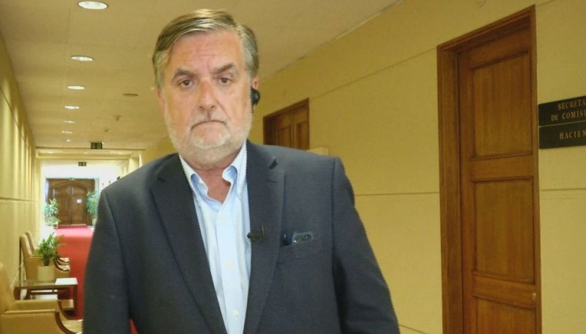 Diputado Undurraga y acusaciones constitucionales anunciadas por Chile ...