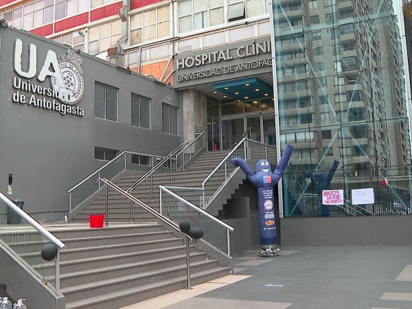 Funcionarios del hospital clínico de la UA inician paro | 24horas