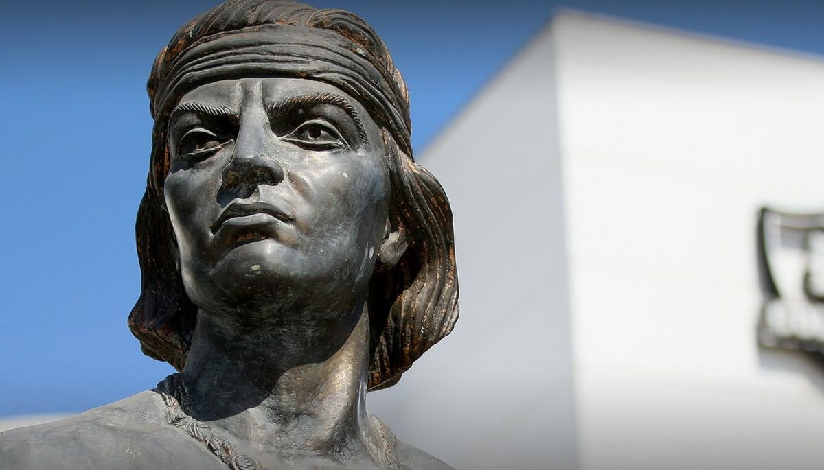 Filtran la estatua de David Arellano que será inaugurada en el ...