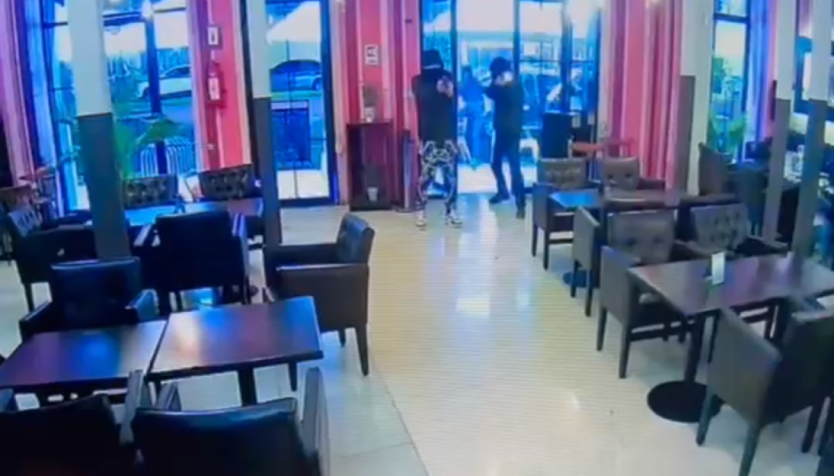 Ataque en restobar de Santiago: revelan la cantidad de balas disparadas ...
