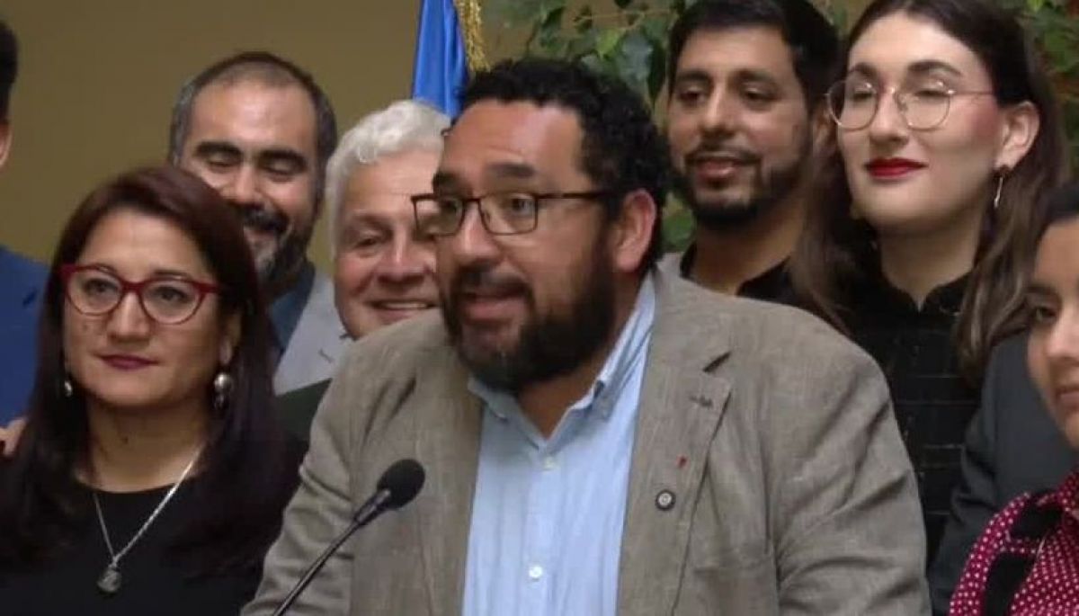 Diputados aprueban fin al CAE y dan visto bueno al FES | 24horas